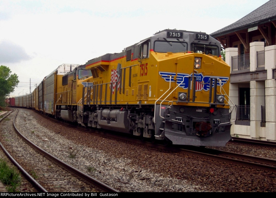 UP train with brand new GEVO